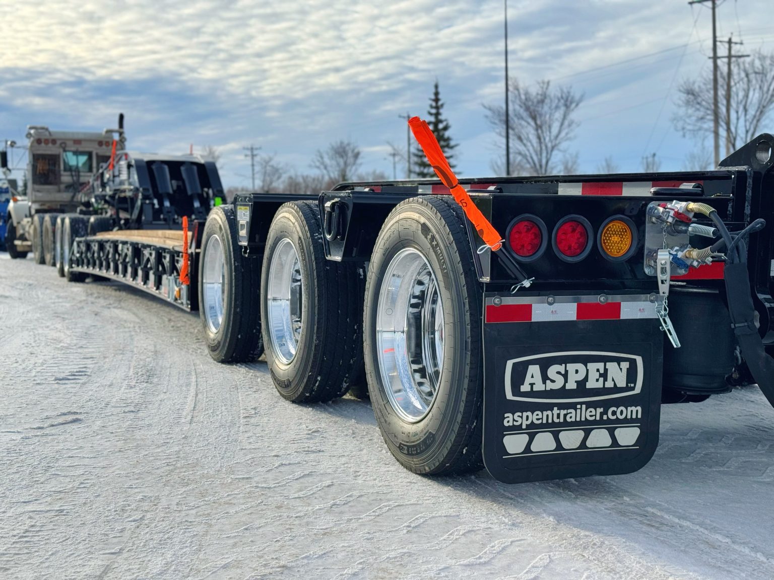 60 Ton Triaxle PATRIOT Lowbed - Aspen Custom Trailers